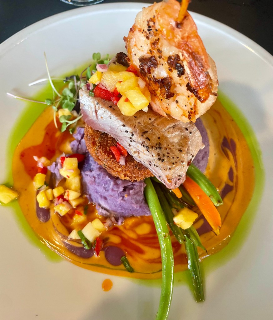 Jackie Rey’s in Kailua-Kona: The Big Island's Best Seafood Spot